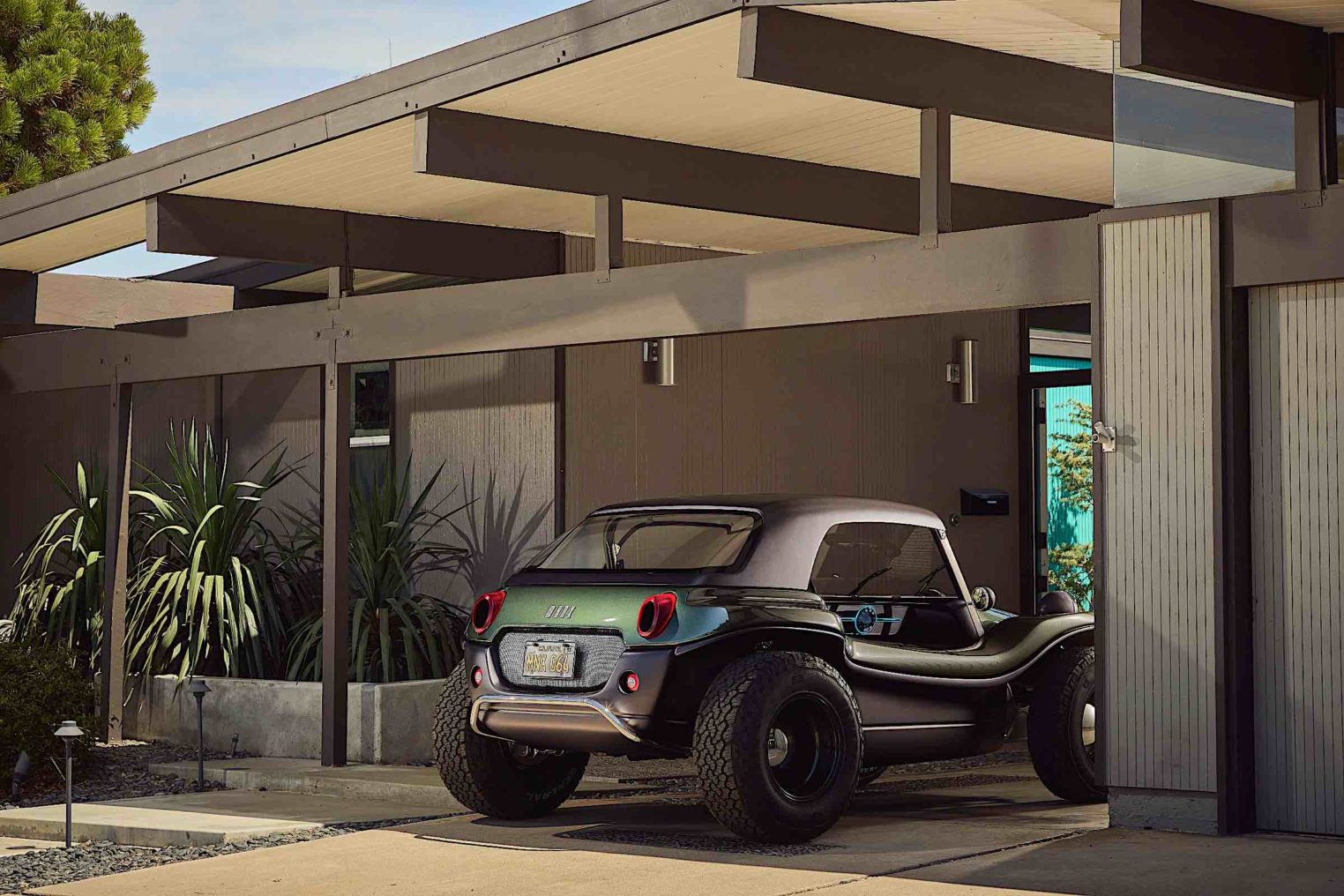 The Meyers Manx Returns, But It Is Electric | Off-Road Expo